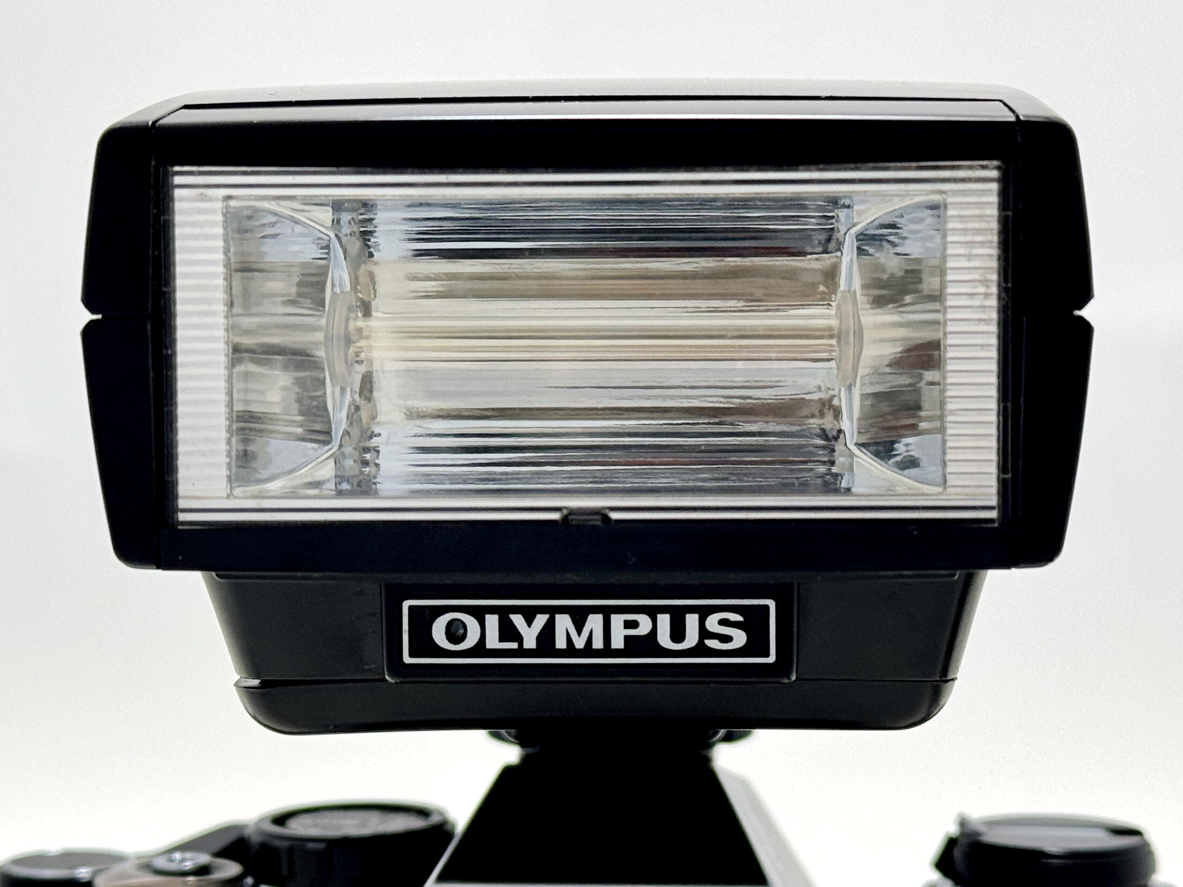 Vintage Olympus T32 Flash for the OM Film Cameras (Vg)